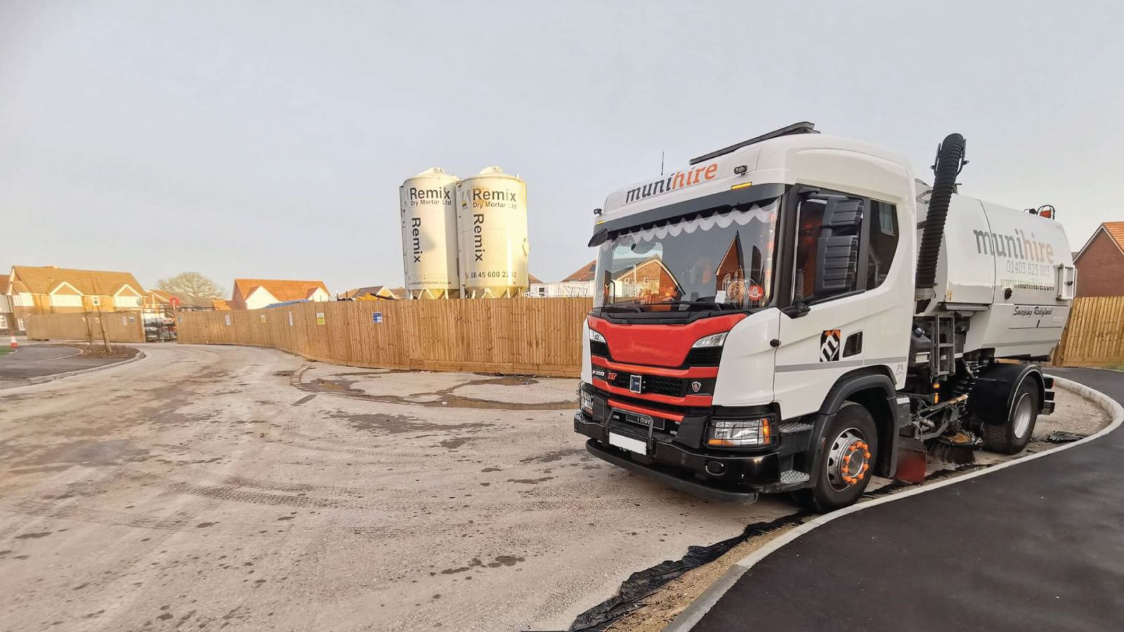Beam Sweeper – Operated Back to Black Road Sweeper | Muni Hire